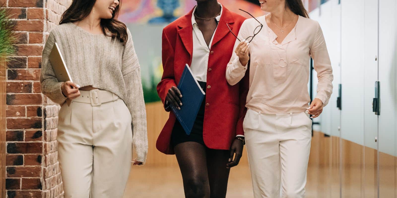 7 Best Marketing & Communications Internships - Roots Interns
