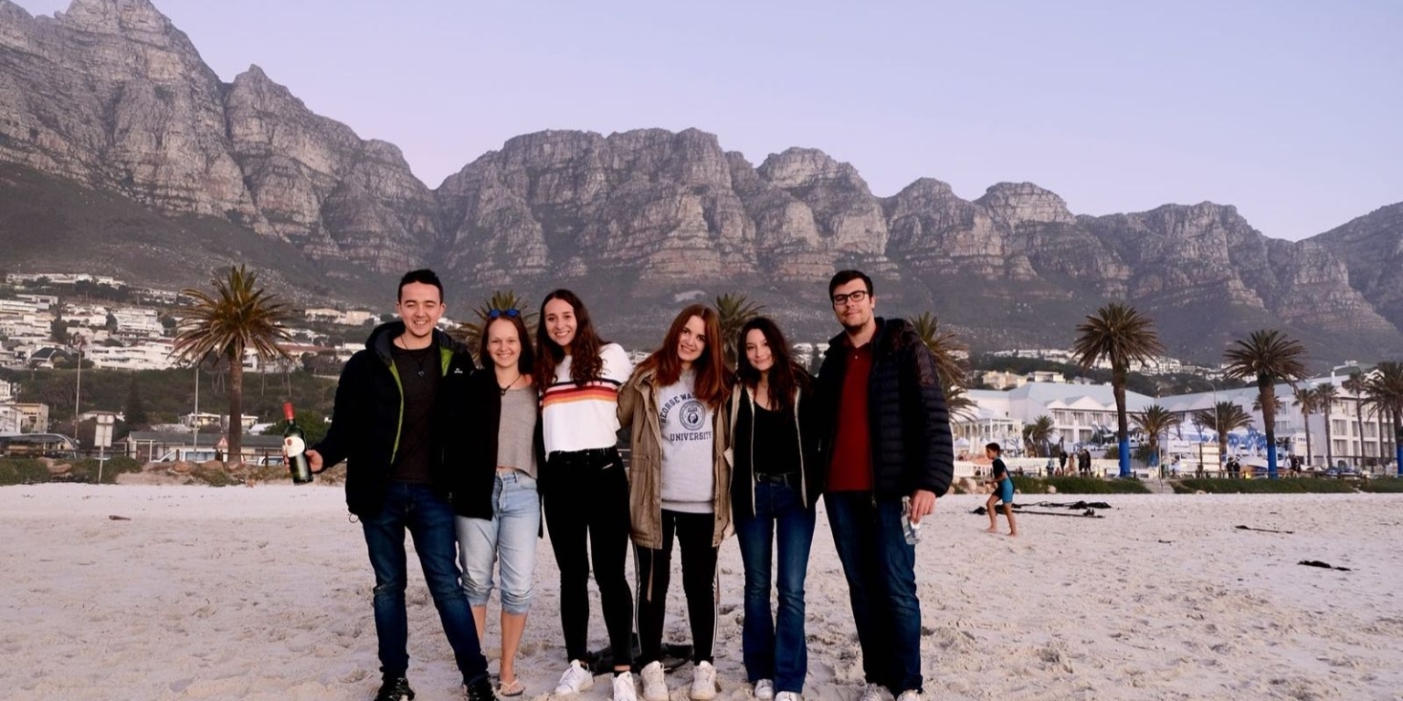 What is a Micro Internship? - Roots Interns