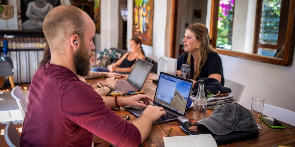 How Long Are Internships? - Roots Interns