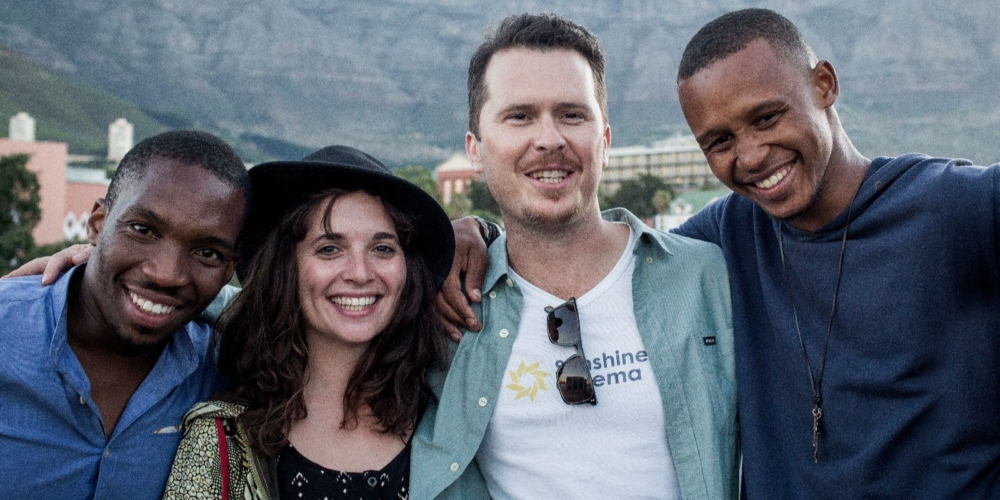 How to Make Friends While Interning Abroad